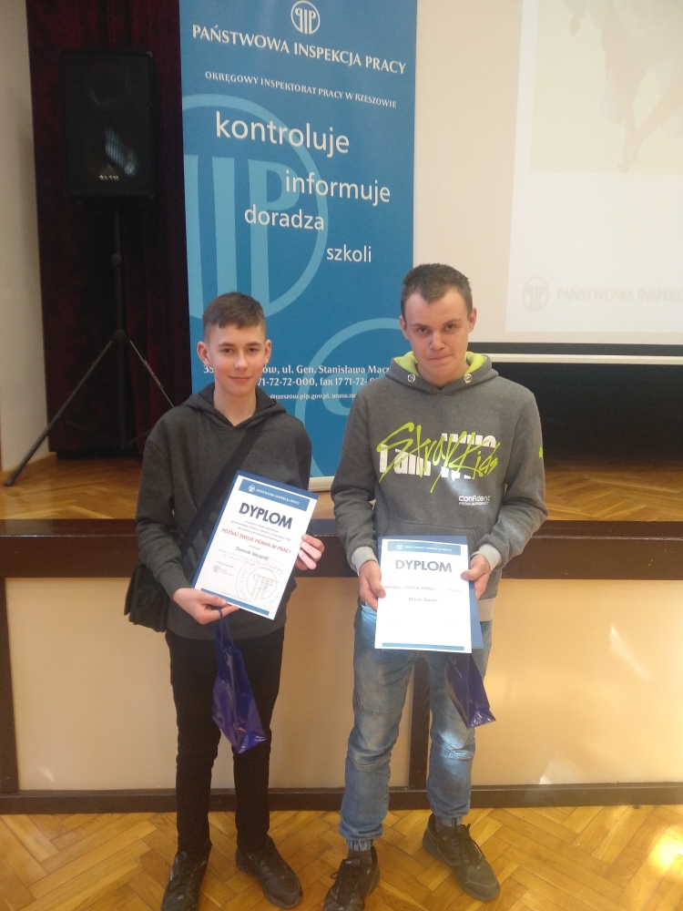 Regionalny etap konkursu ''Poznaj swoje prawa w pracy'' - Zespół Szkół Zakładu Doskonalenia ...